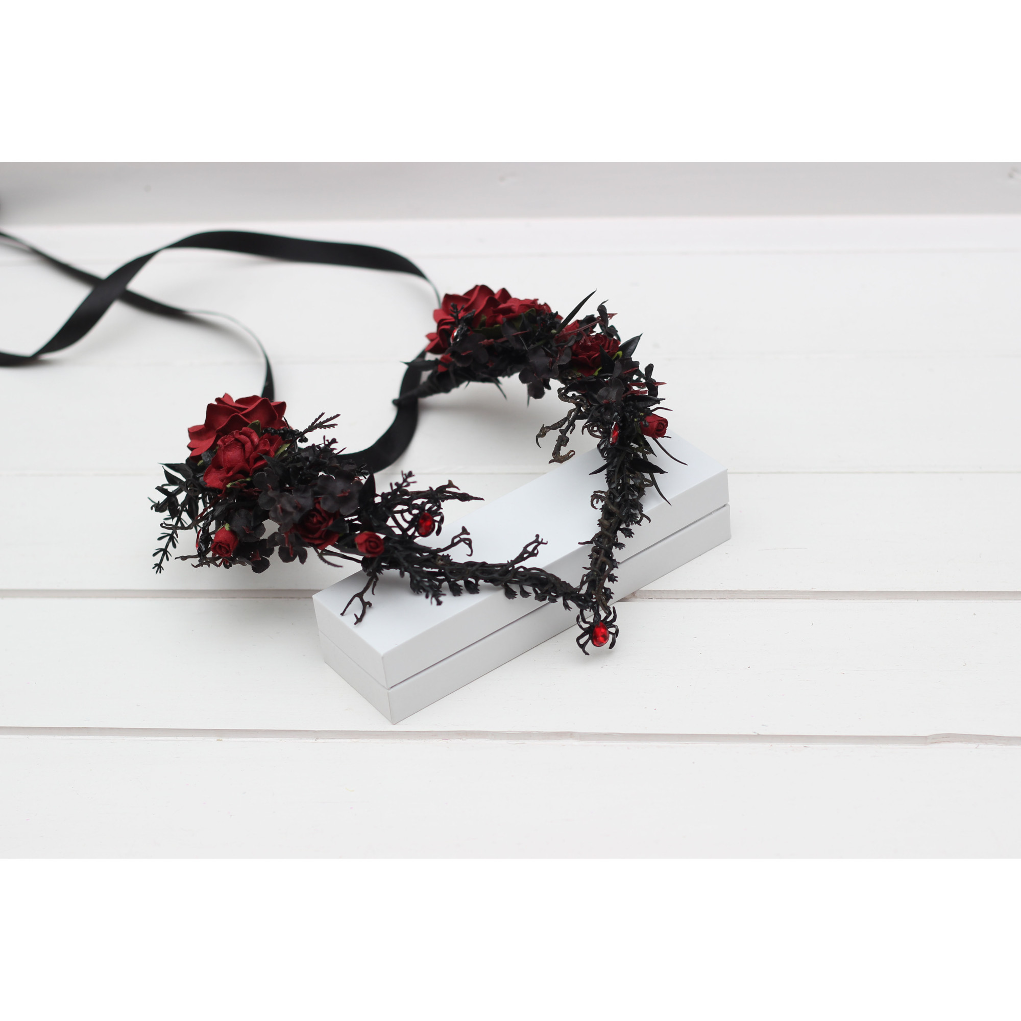 Spider Queen V-Shaped Crown – Burgundy & Black Witch Circlet for Cosplay
